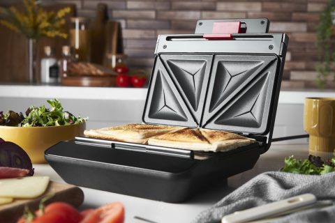 Russell Hobbs Toaster Geo Steel